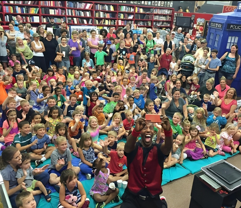 Reggie Regg The Magic Man – Award Winning Children’s & Family Entertainer